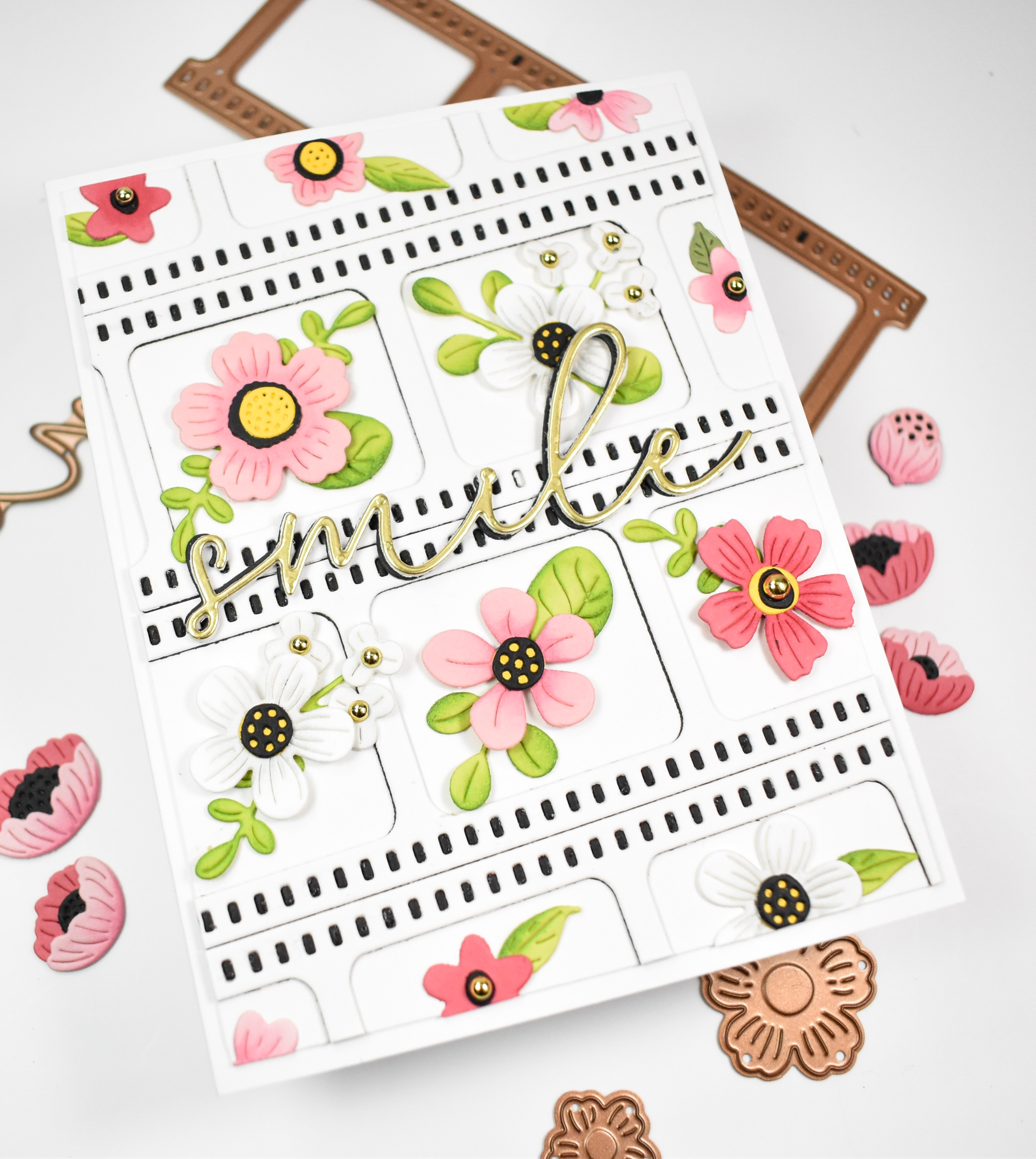Spellbinders Floral Frame Grid – REDSAS